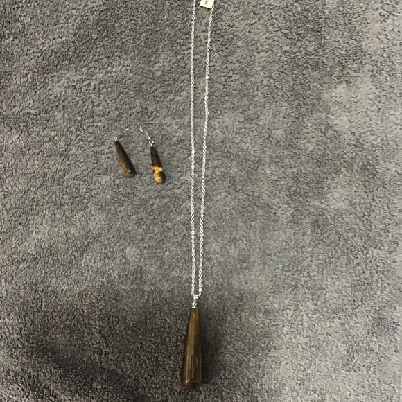 Accessories | Nwt Chocolate Brown Tear Drop Pendant With Matching ...